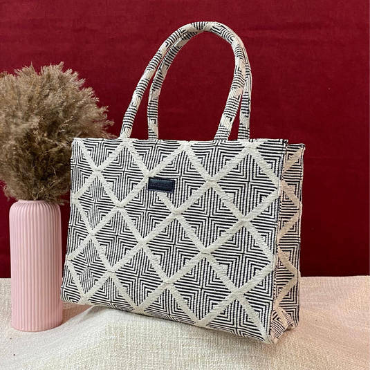Emmy Black & White Big Diamond Design XL Tote Bag